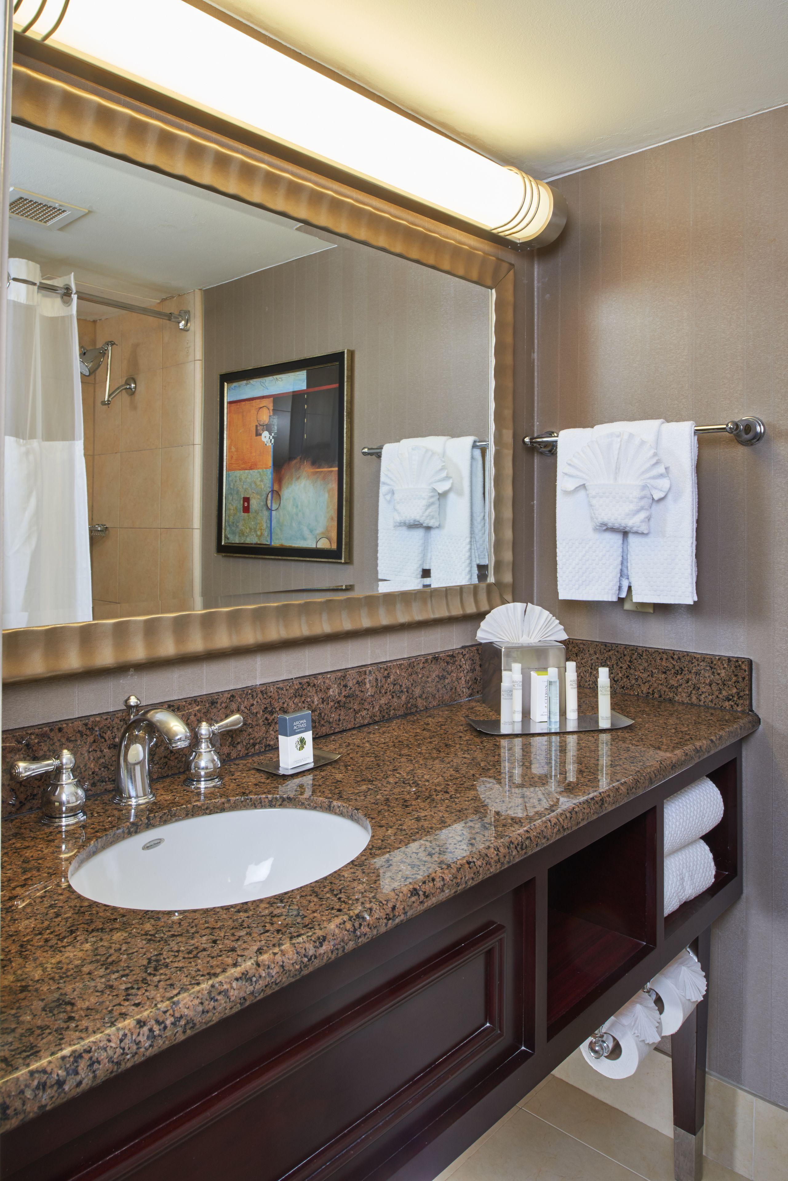 DOUBLETREE HOTEL DALLAS MARKET CENTER DALLAS - MARKET CENTER - RATES ...