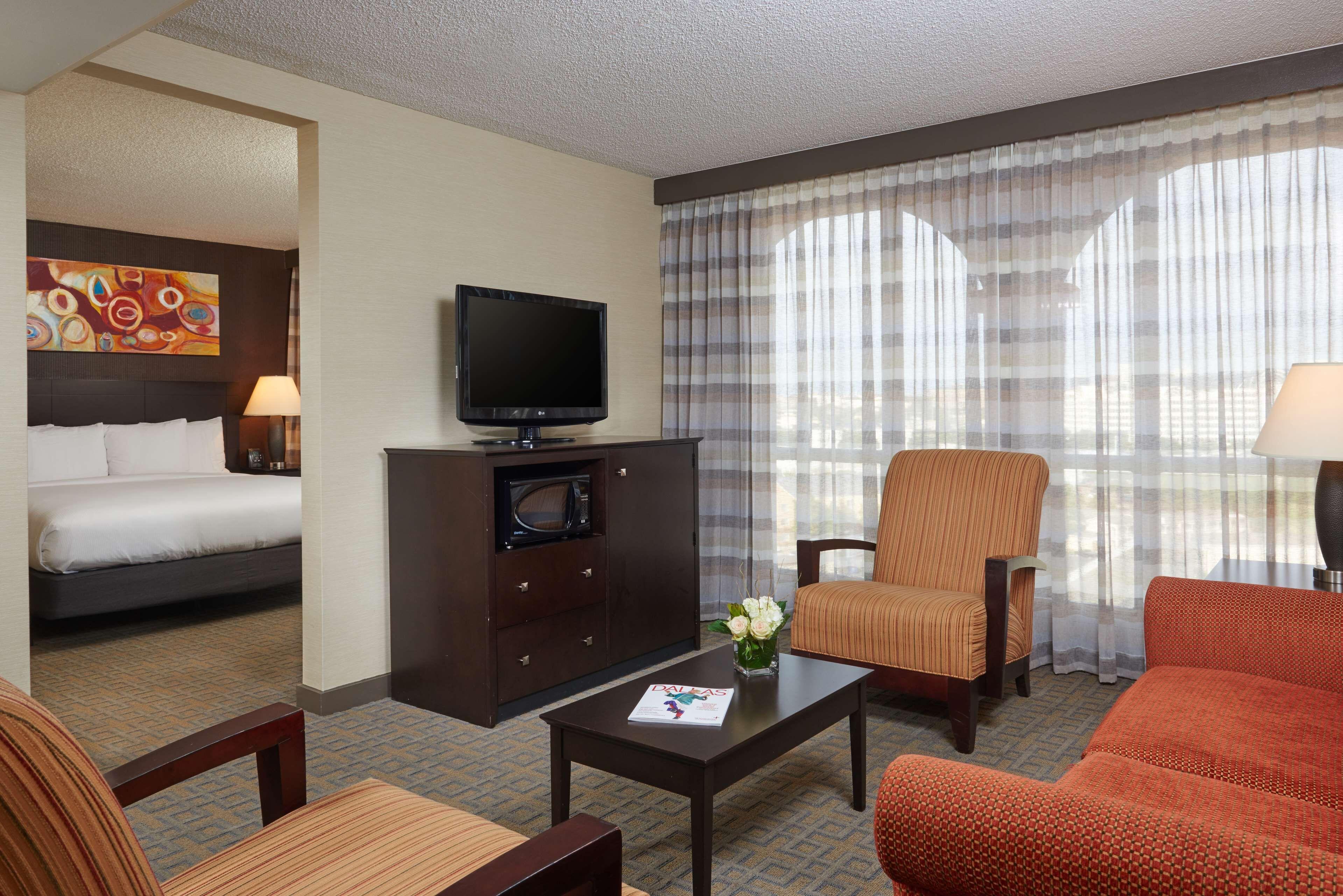 DOUBLETREE HOTEL DALLAS MARKET CENTER DALLAS - MARKET CENTER - RATES ...